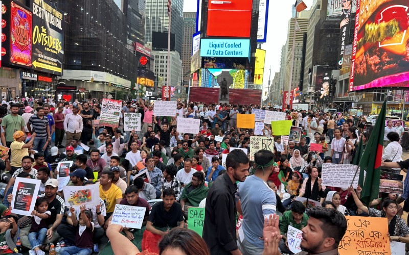 Massive Student Protests at Times Square in Support of Bangladeshi ...